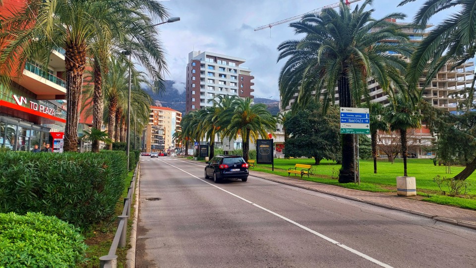 Vodovod Budva: Ulice 22. novembra i Mediteranska i objekti ka glavnoj ...